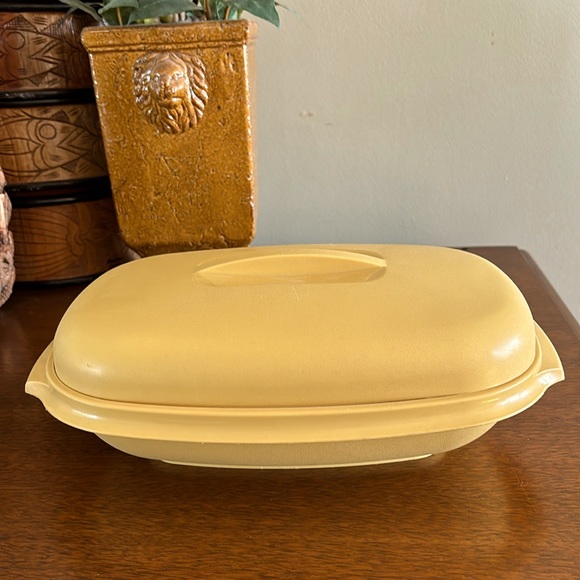 Tupperware | Dining | Vintage 97s Tupperware 127746 Golden Yellow ...